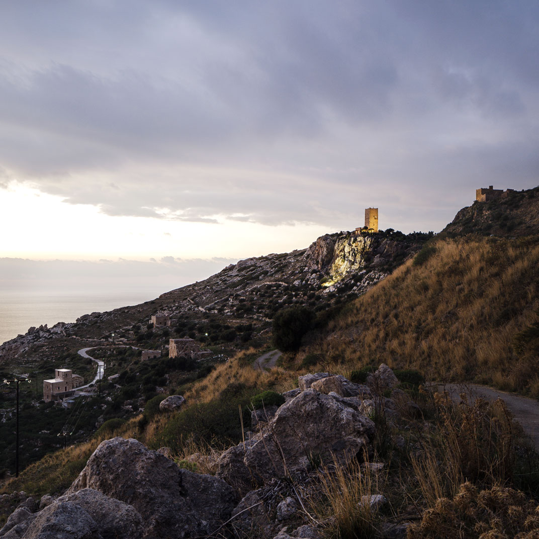 All Along the Fort and Watchtower Hotels — by Tablet Hotels
